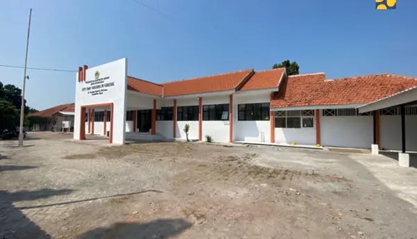 Mengenal Enbal, Singkong Bersianida Khas Kepulauan Kei - Regional ...