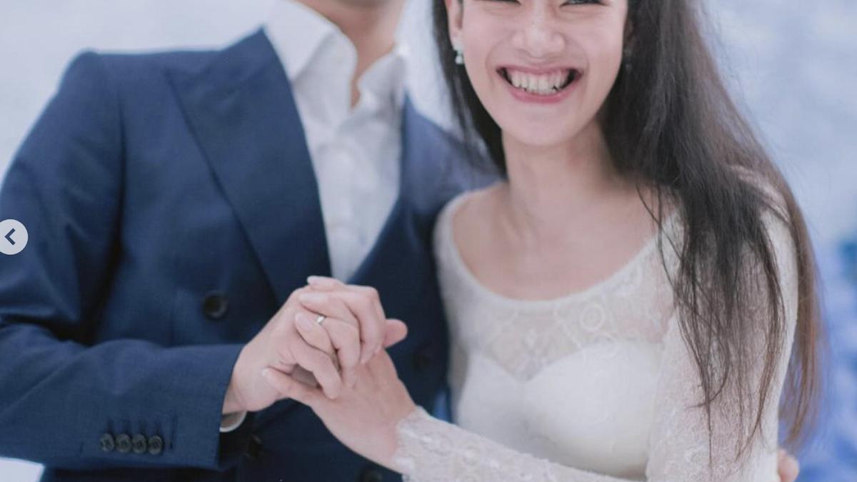 6 Gaya Mila Gunawan, Istri Keponakan Prabowo dengan Gaya Elegan, Khas ...