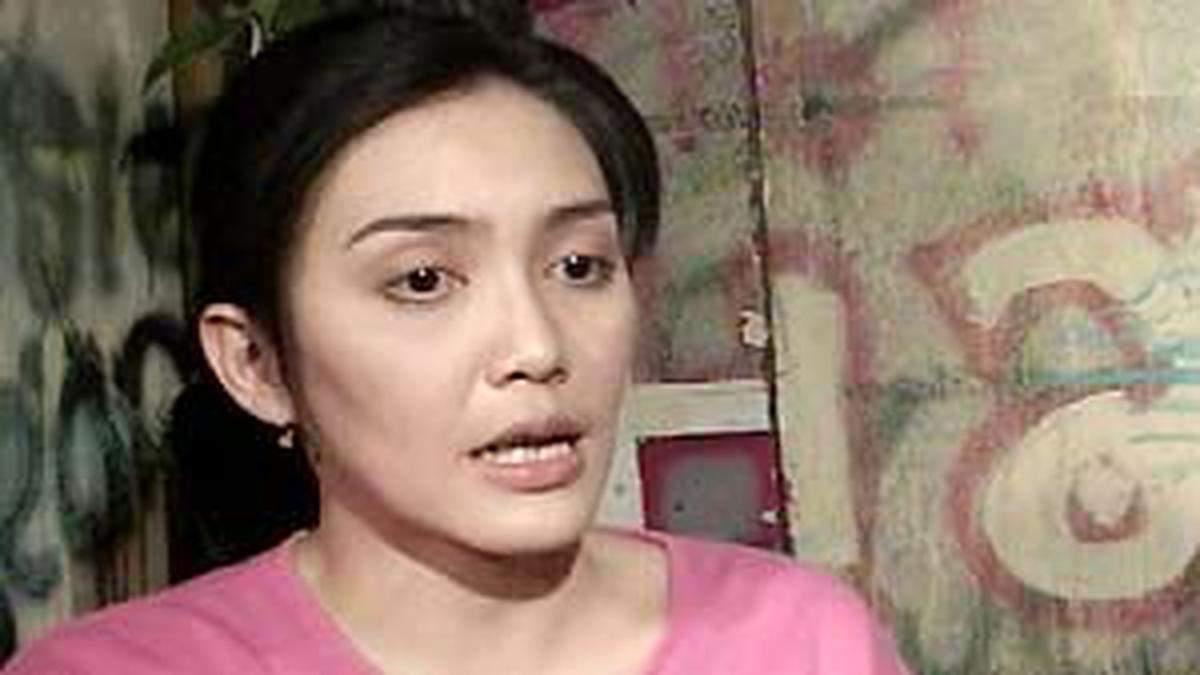 Rieke Dyah Pitaloka Hampir Diperkosa - ShowBiz Liputan6.com