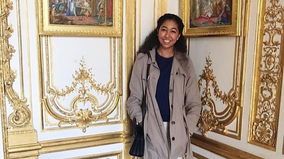 Kisah Aoki Lee Simmons Putri Mantan Model Yang Diterima Harvard Di