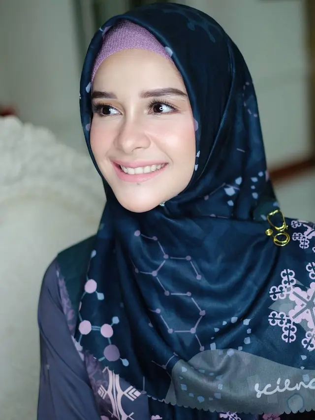 Hilang Dari Layar Kaca, Ini 6 Potret Terbaru Priska 'Idol' Kini Jadi ...