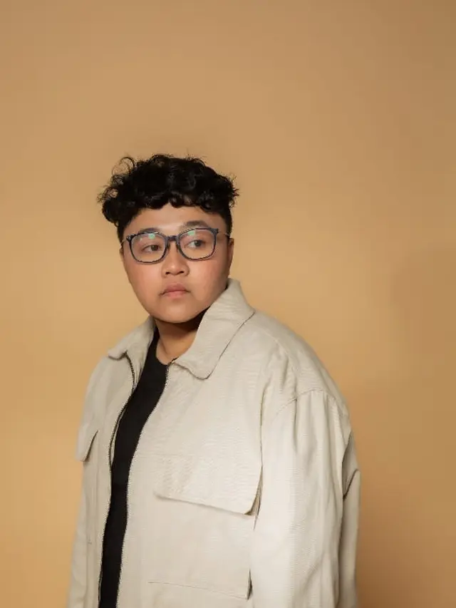 Rilis Single Terbaru Kamu Jauh, Gayatri Chandra Panen Pujian dari Rossa ...