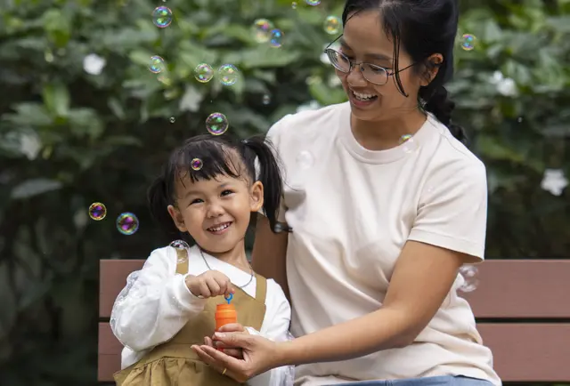 8 Rangkaian Tradisi Mitoni dalam Kehamilan Tujuh Bulan Adat Jawa - Lifestyle Fimela.com