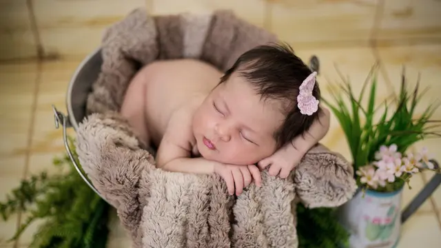 265 Nama Bayi Perempuan Indonesia Modern dan Artinya dari A-Z - Hot ...