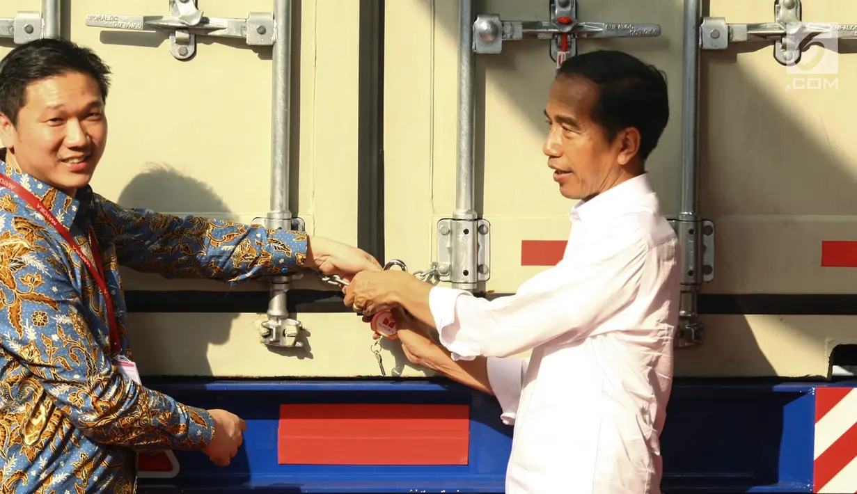 FOTO: Presiden Jokowi Lepas Kontainer Ekspor Mayora ke-250 Ribu - Foto ...