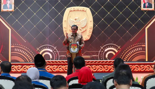 INFOGRAFIS: Pinjol Menjamur, Utang Menumpuk - News Liputan6.com