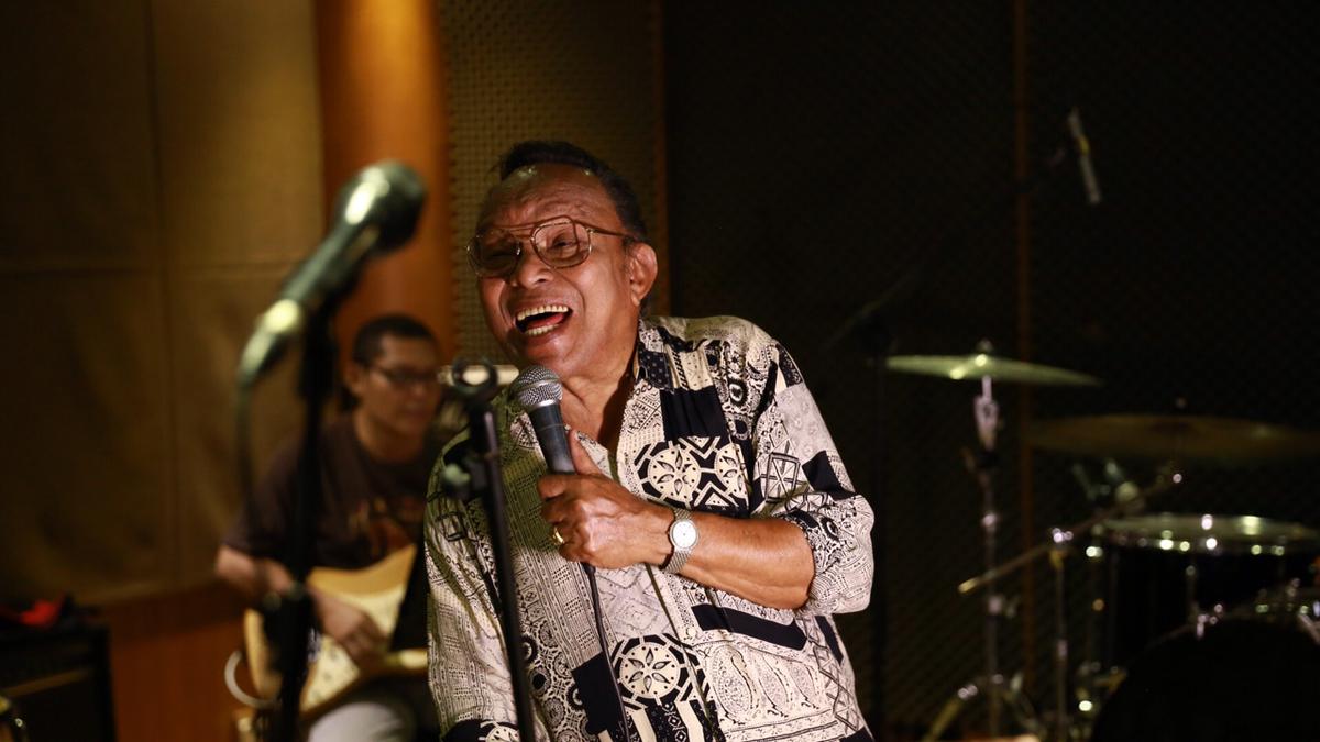 Bob Tutupoly Siap 'Pacari' Andien di Konser 3 Generasi