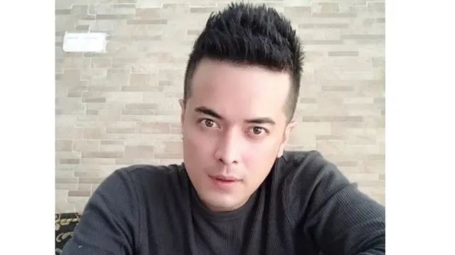 Jarang Tersorot, Ini 7 Potret Choky Andriano dengan Ketiga Anaknya - Hot Liputan6.com