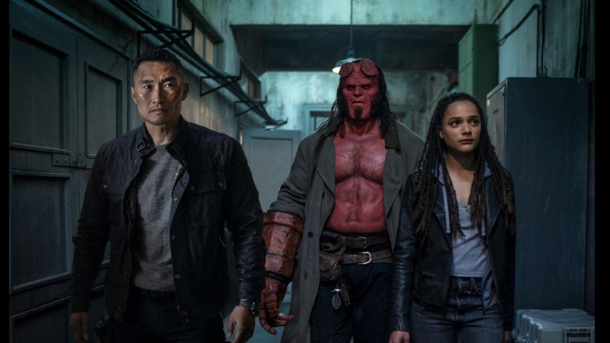 Sinopsis Hellboy Tayang di TV Minggu Malam Ini, Bocah dari Neraka Cegah ...