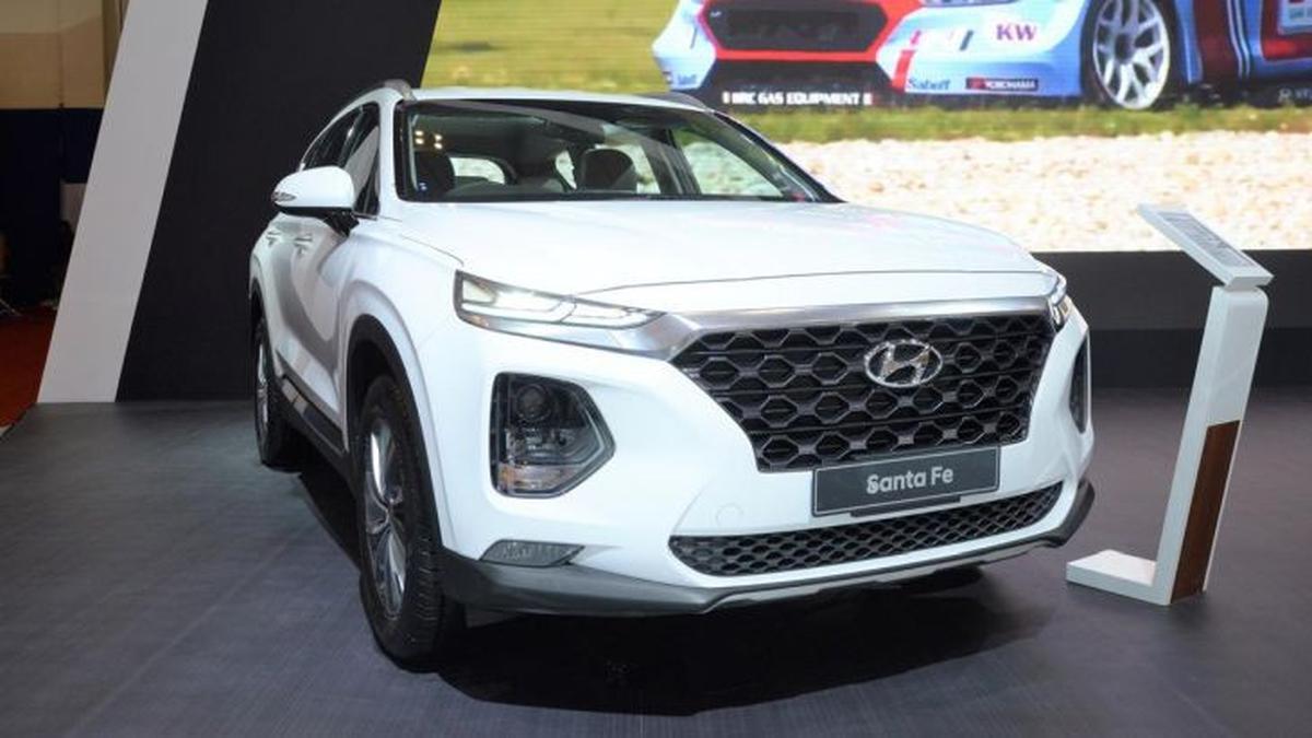 5 Langkah Mudah Merawat Mobil Putih - Otomotif Liputan6.com