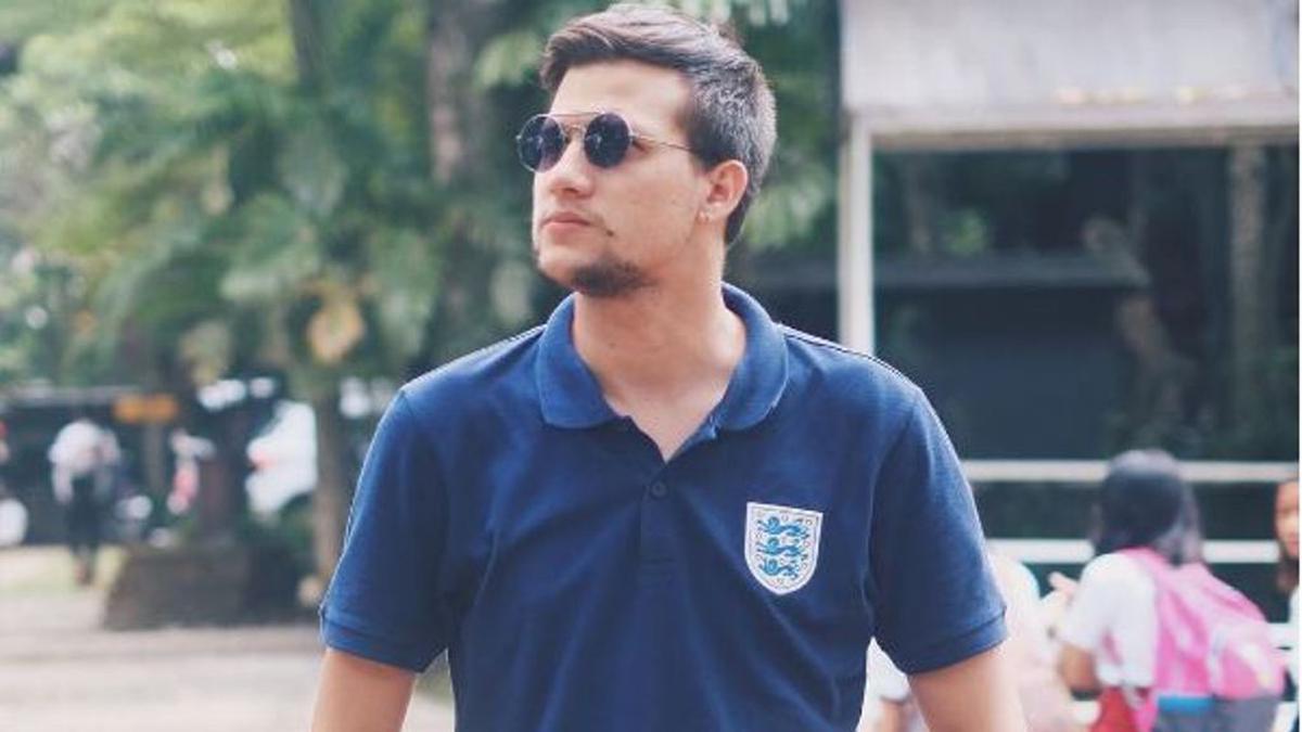 Difoto Diam-Diam, Stuart Collin Geram - ShowBiz Liputan6.com