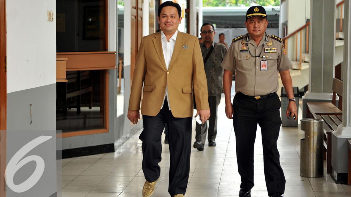 Dua Kali Mangkir Sidang, Farhat Abbas DPO?