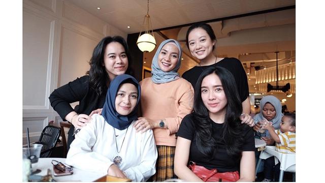 Masih Ingat Ria Enes dan Susan? Ini 6 Potret Terbarunya yang Awet Muda ...