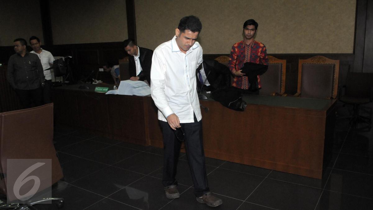Ekspresi Nazaruddin Saat Ditanya Peran Setnov di Kasus e-KTP