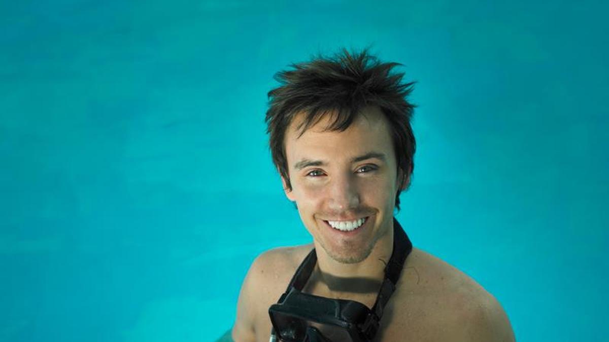 Hilang Setelah Menyelam Sineas Rob Stewart Meninggal