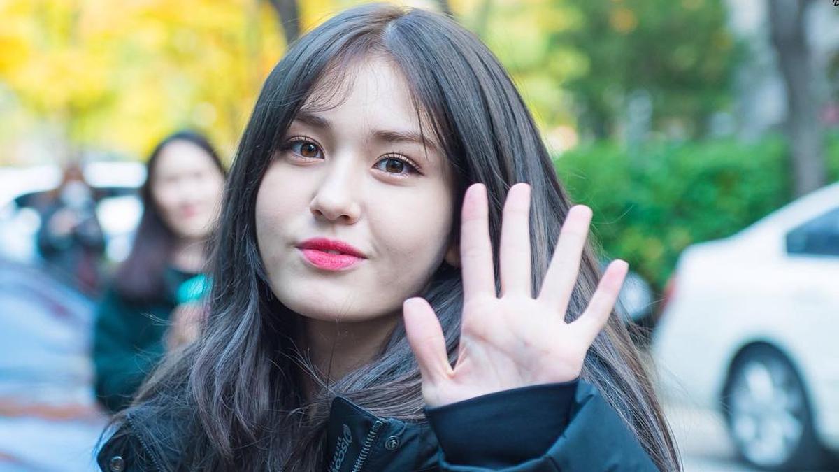 Keluar dari JYP, Somi merapat ke YG Entertainment?