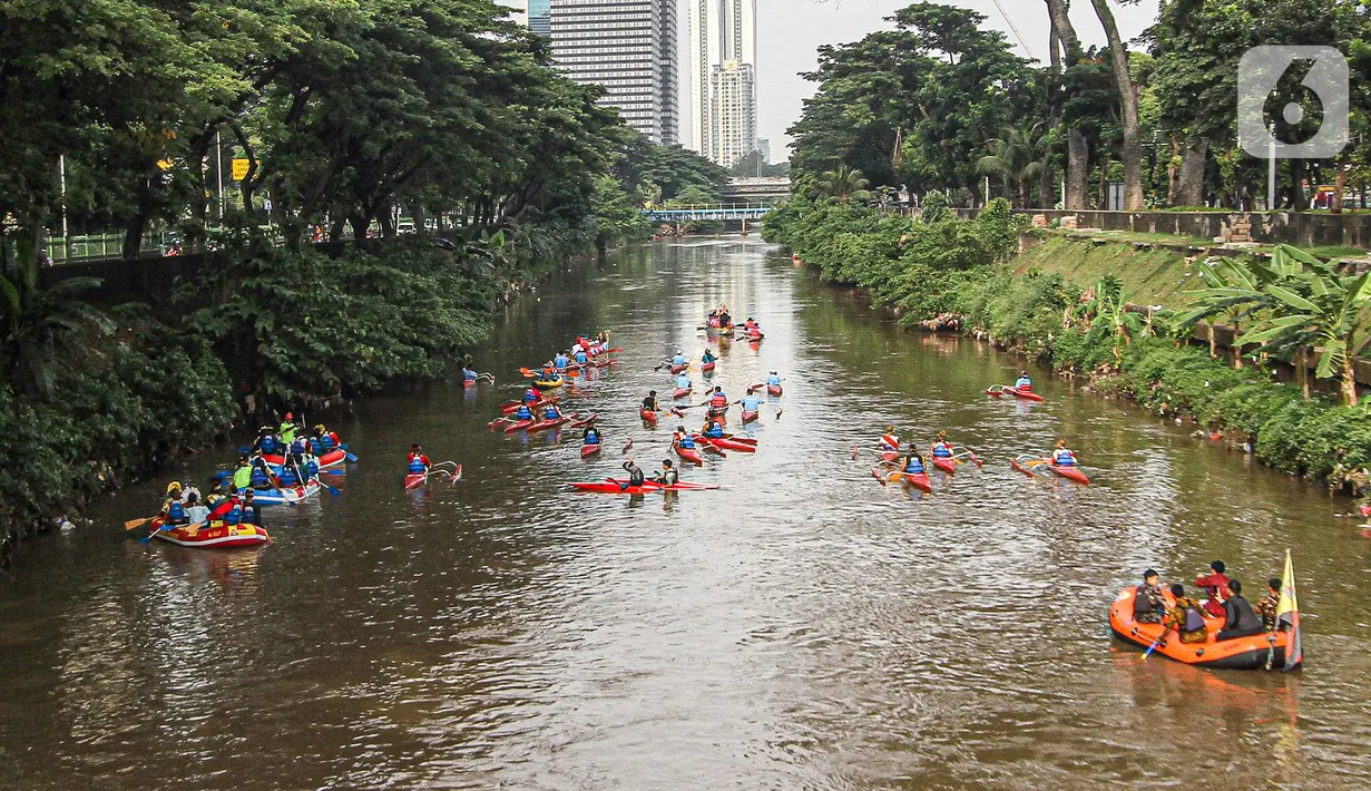 Melihat Keseruan Festival Dayung Ciliwung - Foto Liputan6.com