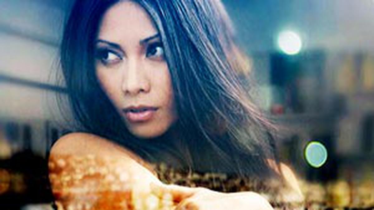 Anggun Ikut Ajang Eurovision Song Contest 2012 - ShowBiz Liputan6.com