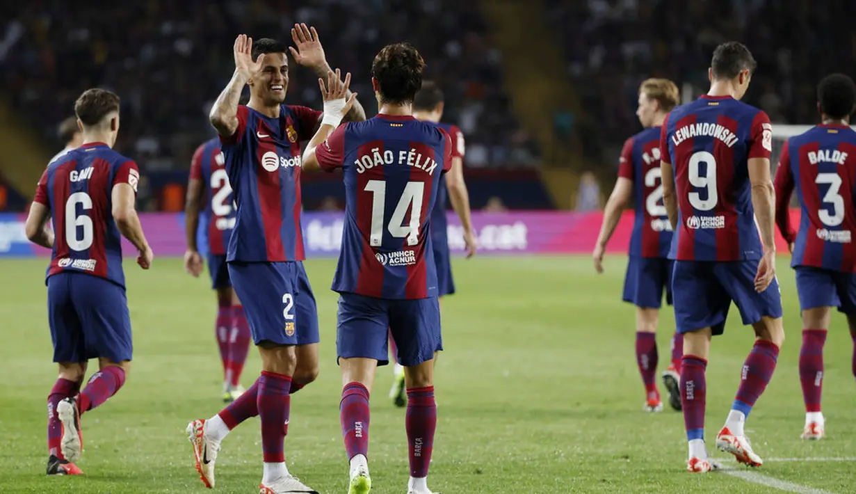 Foto: Pesta Gol ke Gawang Real Betis, Barcelona Bertengger di Puncak ...