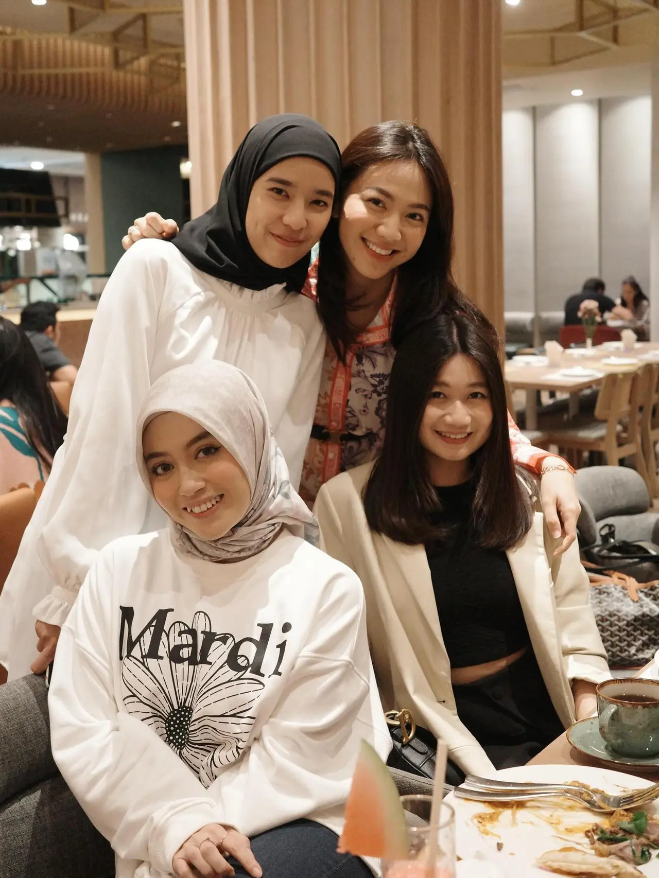 7 Potret Shanju JKT48 di Awal Kehamilan, Tetap Tampil Menawan - Hot ...