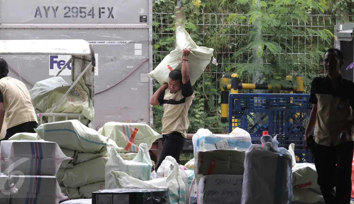 AP II Wacanakan Pembentukan Cargo Village di Bandara Soetta - Foto ...