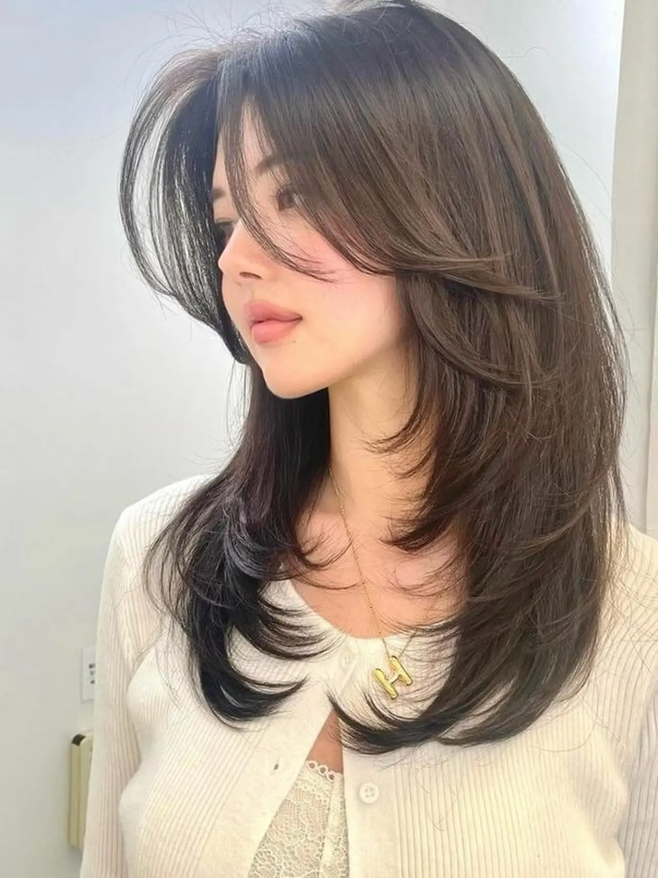 Model Rambut Wanita untuk Wajah Oval, Bikin Pede Maksimal - Hot ...