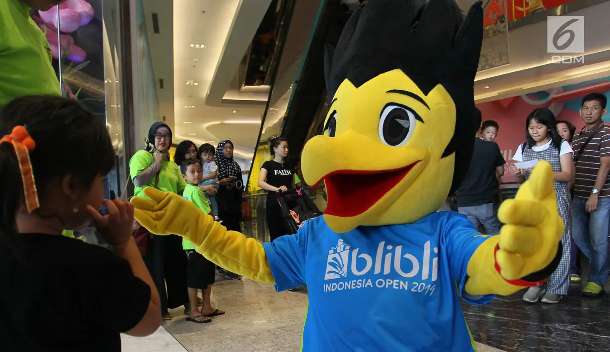 FOTO: Maskot Bio Sapa Pengunjung dalam Road to Blibli Indonesia Open ...