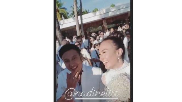 Sah! Nadine Chandrawinata dan Dimas Anggara Resmi Menikah - ShowBiz Liputan6.com