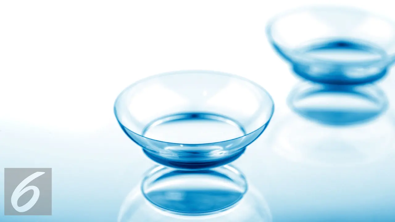 Cara Memakai Softlens dan Melepasnya dengan Aman, Perhatikan Kebersihan ...
