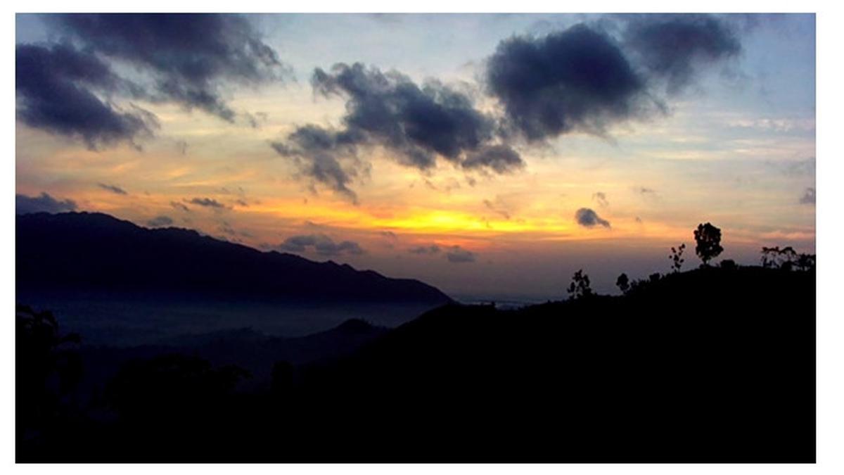 6 Wisata Alam Trenggalek Paling Populer, Keindahan Pantai dan Perbukitan