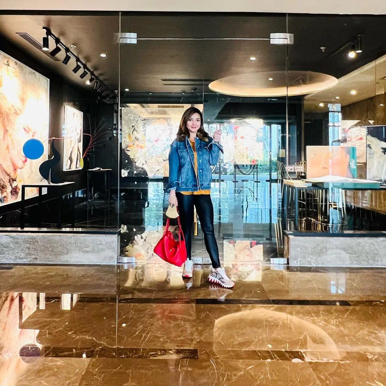 7 Potret Terbaru Wiwid Gunawan yang Tampil Awet Muda di Usia 40 Tahun ...