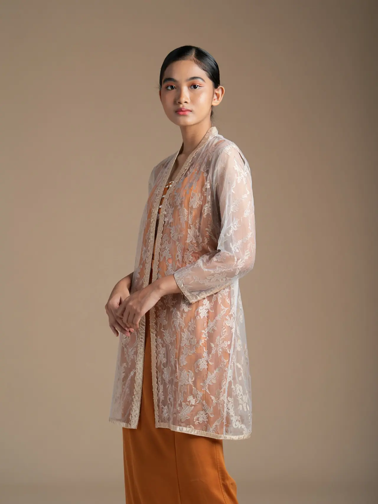 9 Inspirasi Kebaya Model Terbaru untuk Remaja di 2025, Kombinasi Gaya ...