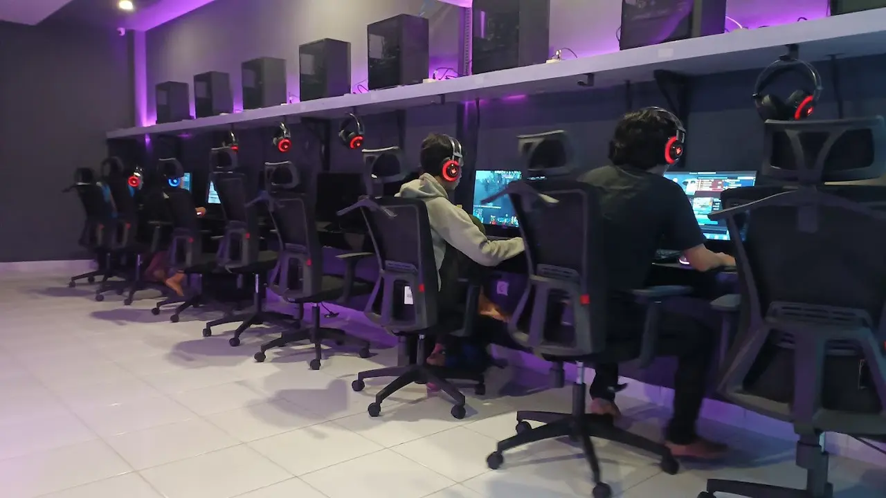 7 Potret Game Center Milik Arafah Rianti, Jadi Pasif Income yang ...