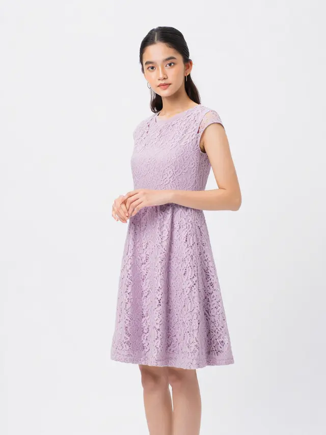 10 Model Dress Brokat Pendek yang Elegan dan Trendi, Tampil Memikat di ...