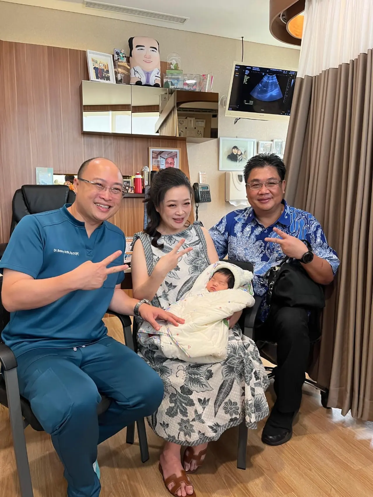 Kisah Ibu Memiliki Anak Pertama di Usia 47 Tahun Berkat Morula IVF ...