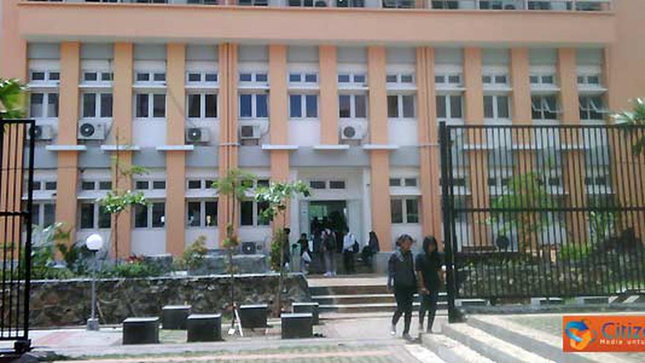 Gedung Baru yang Belum Rampung