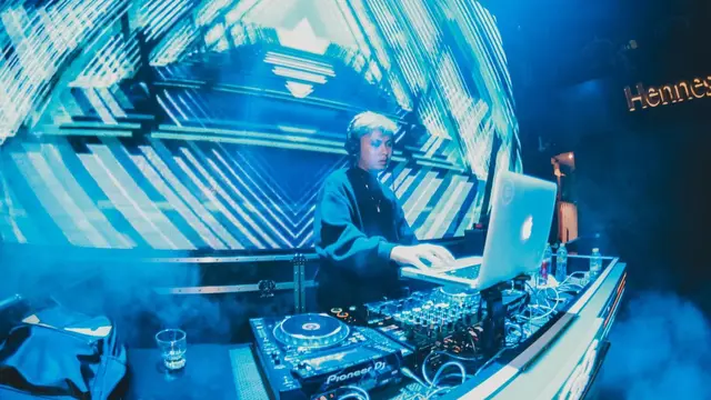 Profil Jams Hybrid, DJ Multi Karya yang Sukses Memukau di DWP 2019 ...