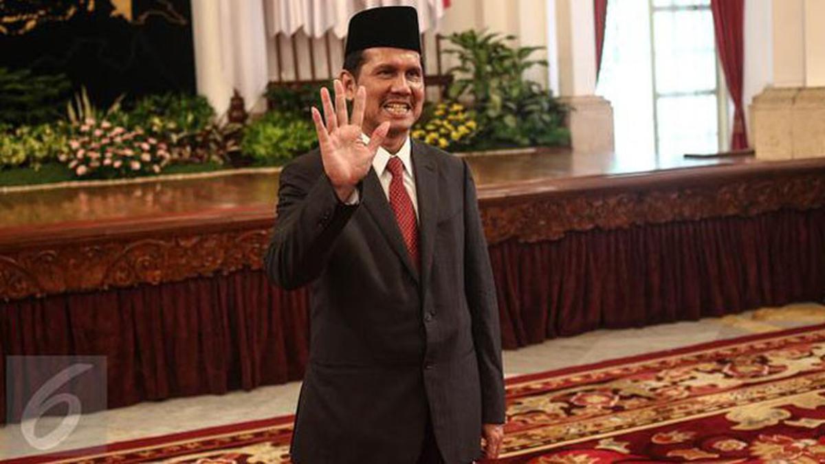 Terkena Isu Reshuffle Kabinet, Menteri Asman Ingin Fokus Kerja - Bisnis ...
