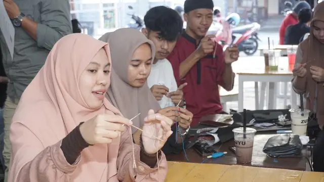 Bikin Pelatihan, Relawan Ganjar Kenalkan Industri Garmen kepada Milenial - News Liputan6.com