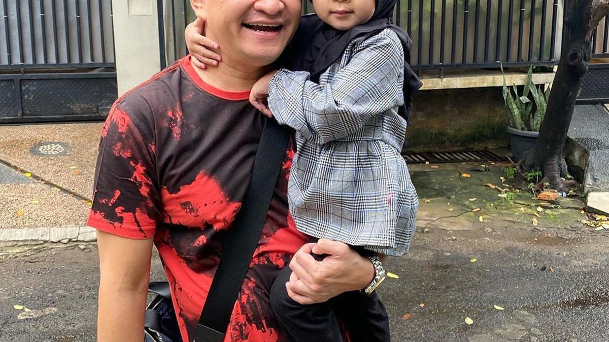 Sosok Bocah Menggemaskan yang Temani Hedi Yunus Sepanjang Karantina di ...