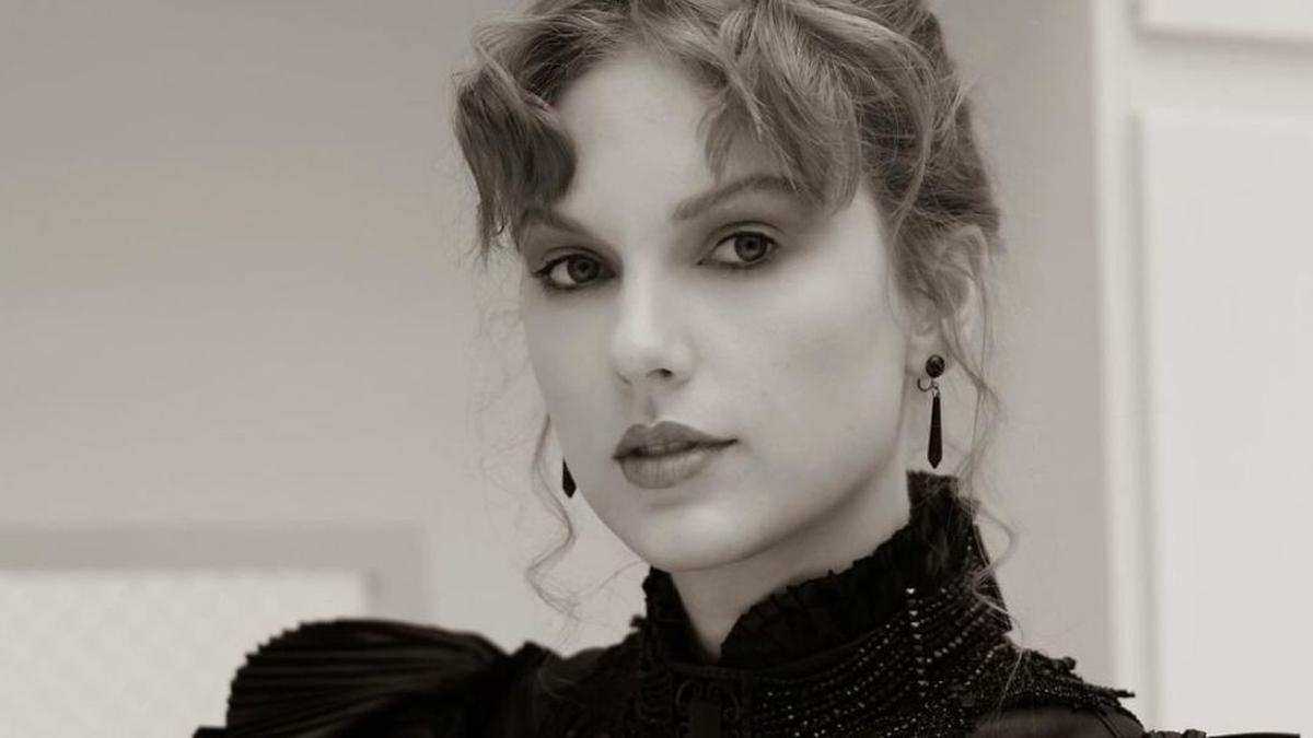 Pecahkan Rekor, Album Baru Taylor Swift Capai No 1 Billboard 200 Setelah Terjual 2,6 Juta Kopi ...