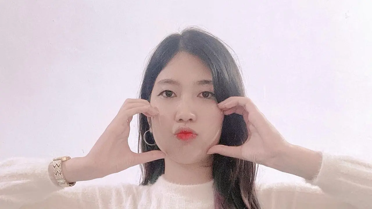 Model dan Seleb TikTok Hyeemi Dibilang Mirip Bae Suzy, Kini Konsisten ...