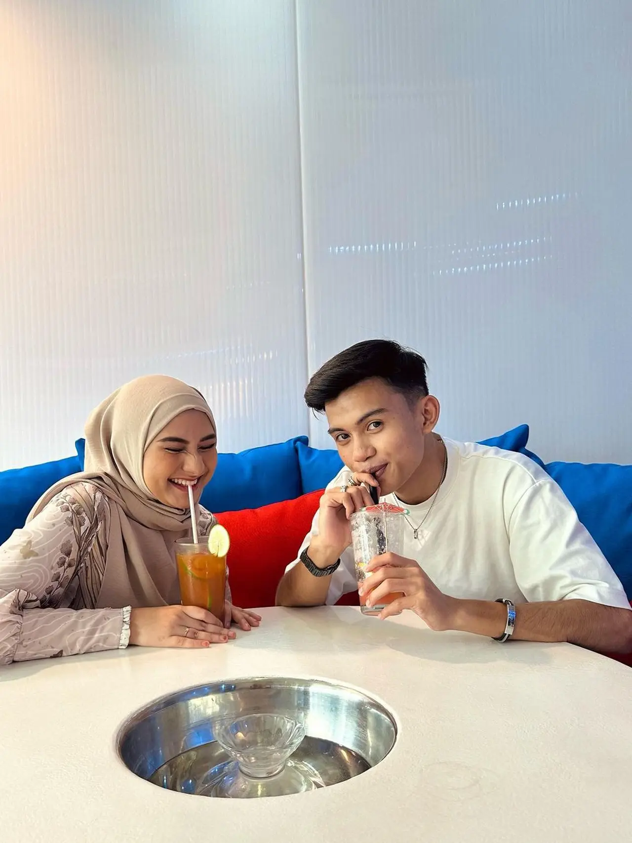 7 Potret Nadzira Shafa dan Iss Arffan Rilis Video Lagu Baru, Tetap Jaga ...