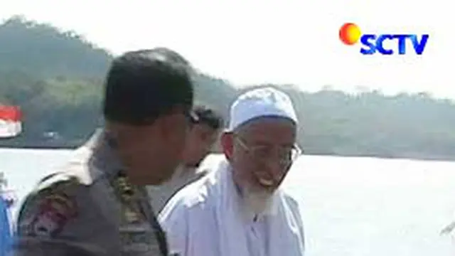 Ba`asyir Gagal Bertemu Amrozi Cs - News Liputan6.com