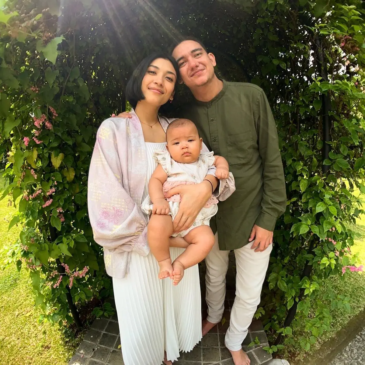 Foto Adipati Dolken Waktu Kecil