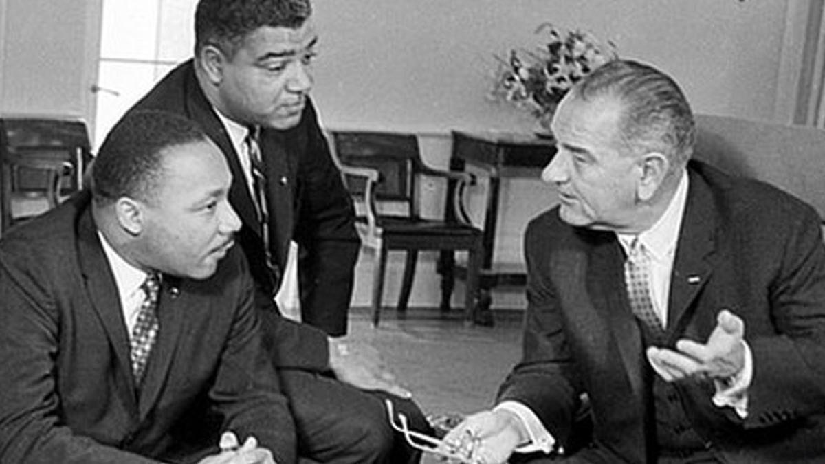 Dokumen Rahasia: NSA Sadap Martin Luther King dan Muhammad Ali - Global ...