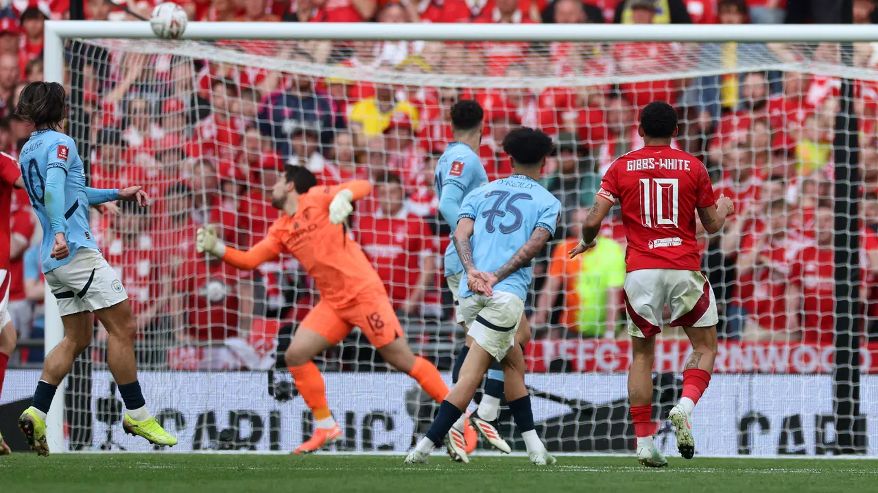 Hasil Piala FA: Singkirkan Nottingham Forest, Manchester City Ditantang ...