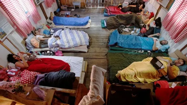 Kontes Ini Cari Orang Paling Malas, Peserta Cuma Boleh Berbaring selama ...