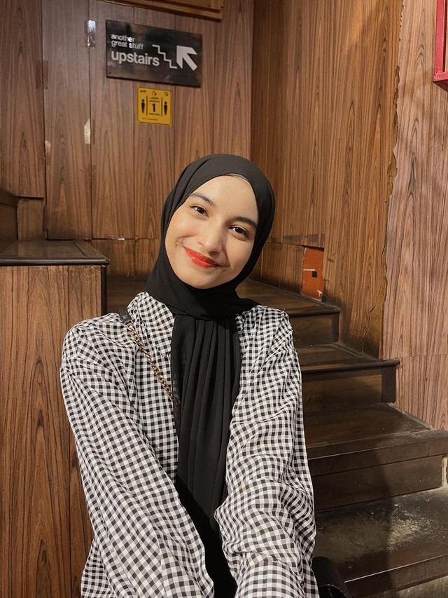 6 Potret Cut Intan Nabila, Atlet Anggar Disebut Kembaran Shireen ...