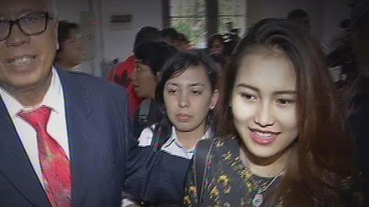 [VIDEO] Akhirnya, Ayu Ting Ting Gugat Cerai Enji - Video Liputan6.com